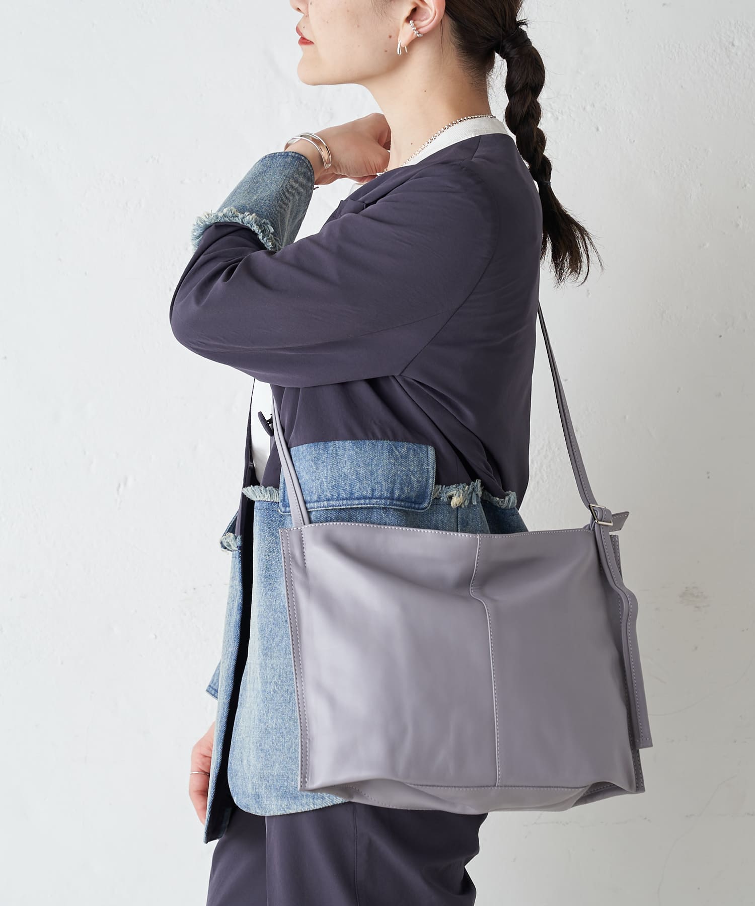 定番商品】大人気のぺったんショルダー! - ear PAPILLONNER 定番商品】大人気のぺったんショルダー! - ear PAPILLONNER
