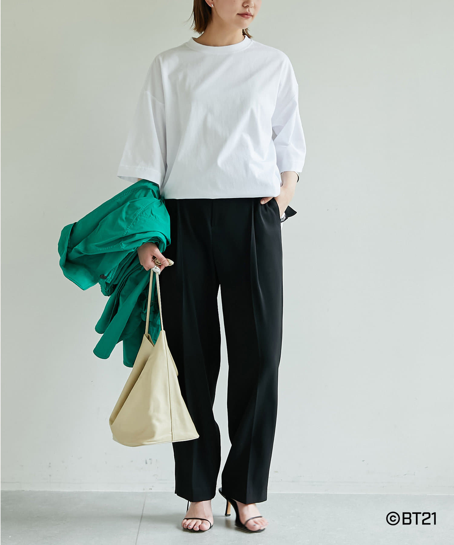 【BT21】ワンポイント刺繍Tシャツ/RJ | GALLARDAGALANTE(ガリャルダガランテ)レディース | PAL CLOSET(パル ...