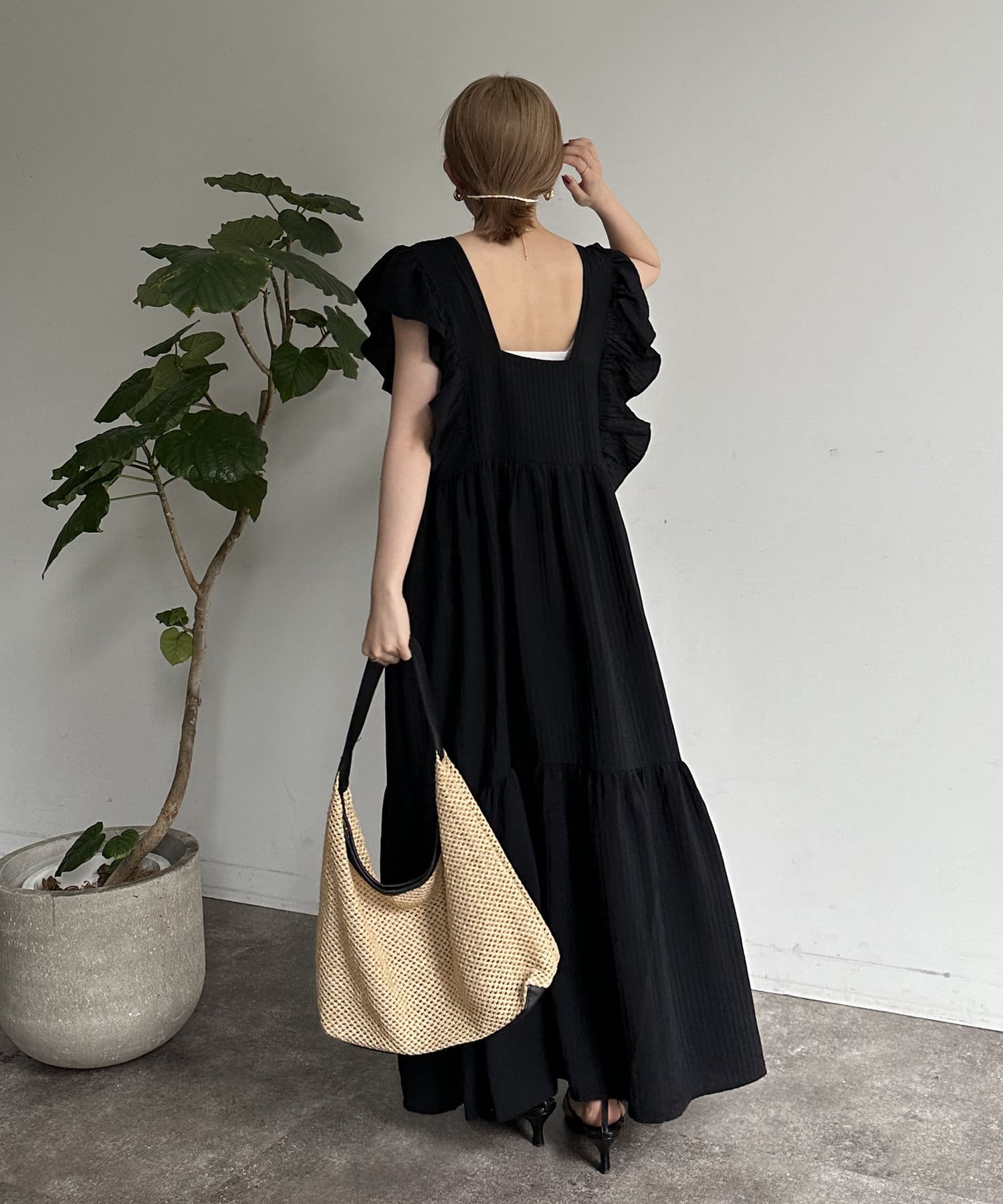 バックオープンフリルティアードワンピース | Thevon.(ゼヴォン)レディース | PAL CLOSET(パルクローゼット) - パル ...