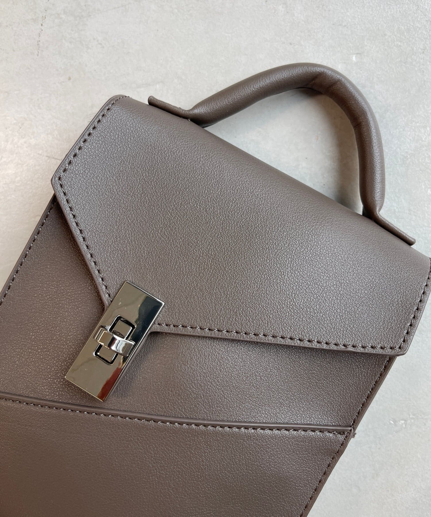 フェイクレザーフラップ2WAYミニショルダー | CPCM(シーピーシーエム)メンズ | PAL CLOSET(パルクローゼット) - パルグループ公式ファッション通販サイト