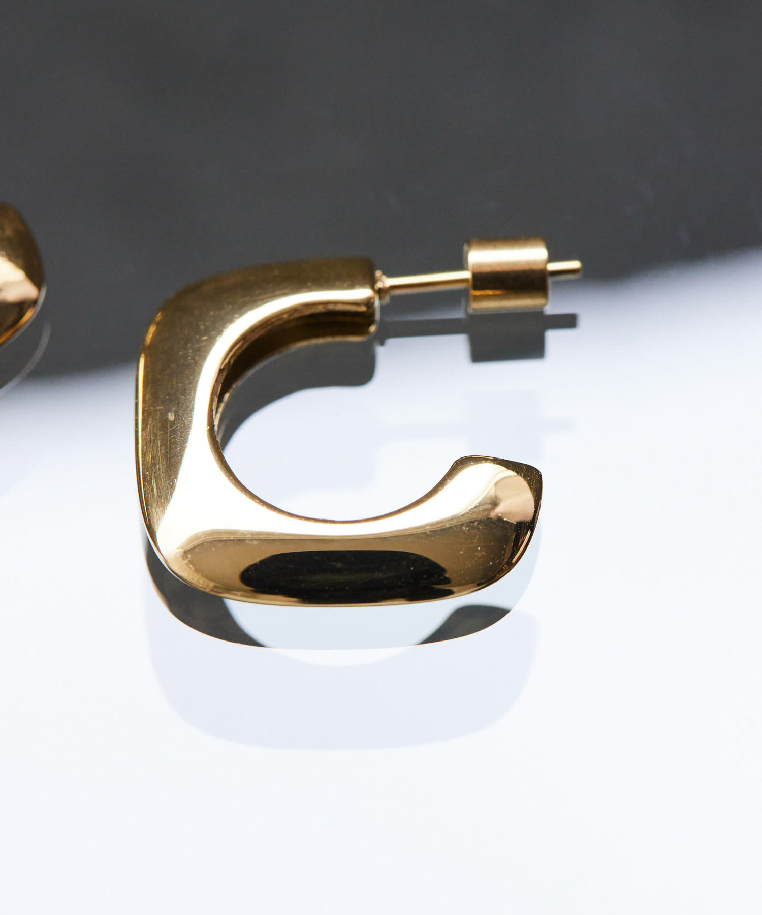 《金属アレルギー対応/ステンレス》なめらか角フープピアス | ear PAPILLONNER(イア パピヨネ)レディース | PAL ...