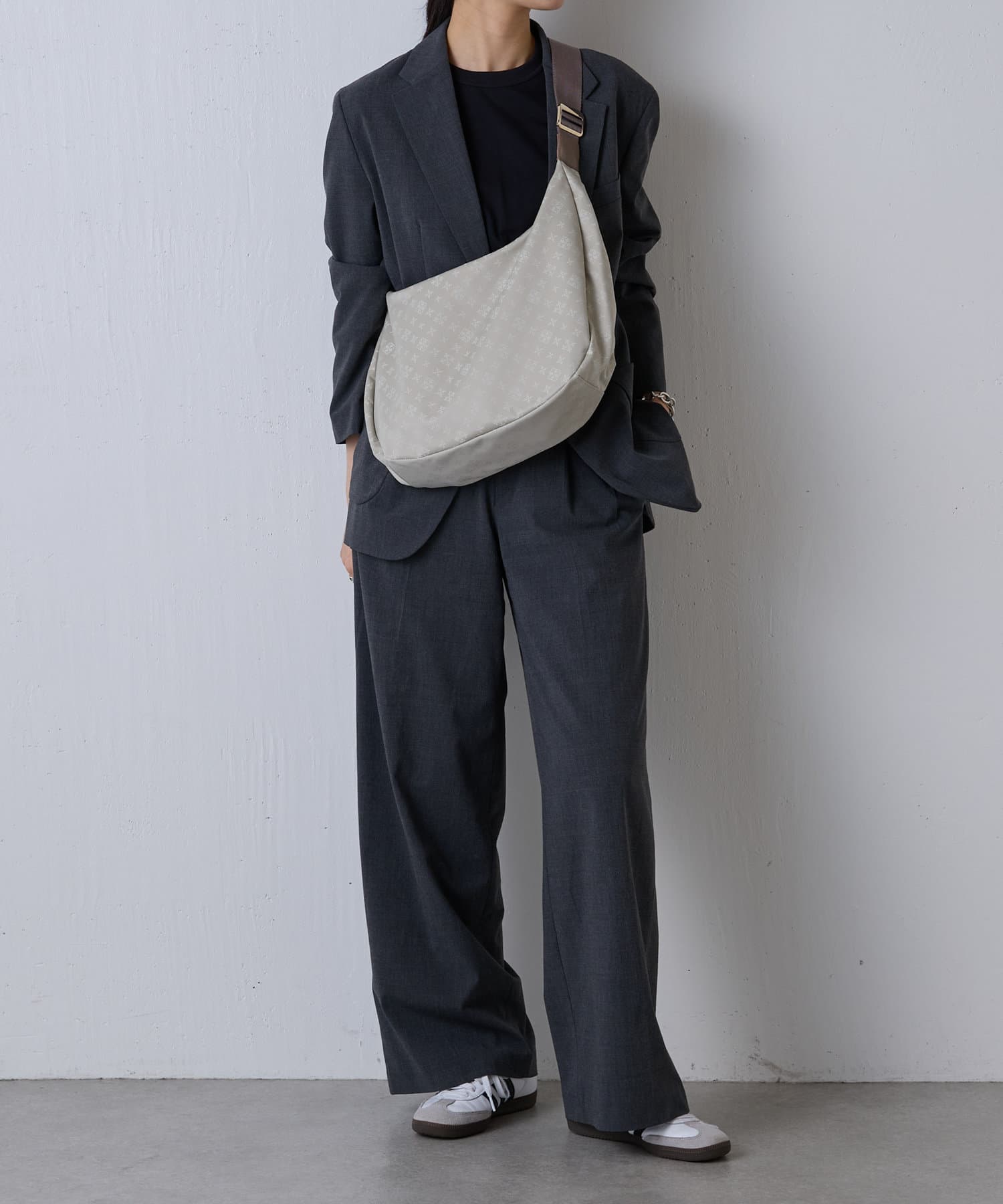 【名品】ラウンドビッグショルダーバッグ | russet(ラシット)レディース | PAL CLOSET(パルクローゼット) - パルグループ ...