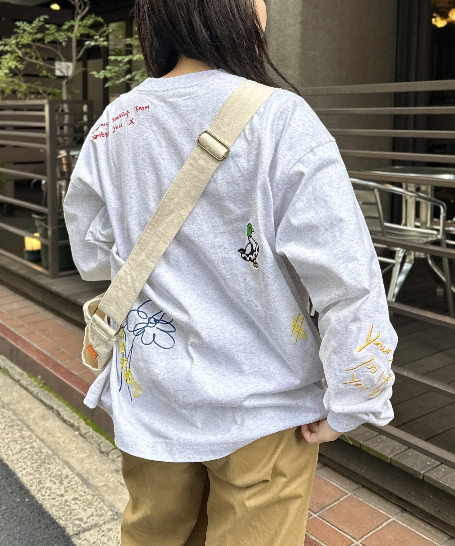 落書き柄ロンT | CPCM(シーピーシーエム)レディース | PAL CLOSET(パルクローゼット) - パルグループ公式ファッション通販サイト