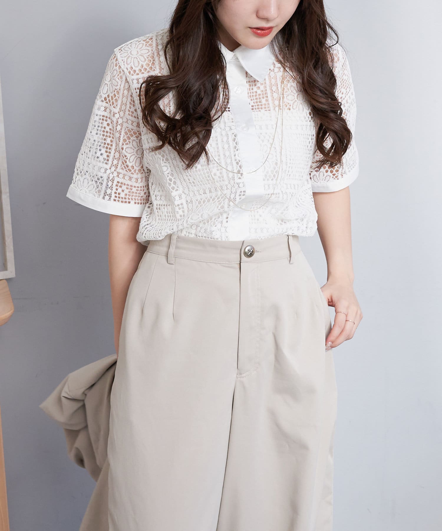 レース×サテン半袖シャツ | Remind me and forever(リマインドミーアンドフォーエバー)レディース | PAL ...