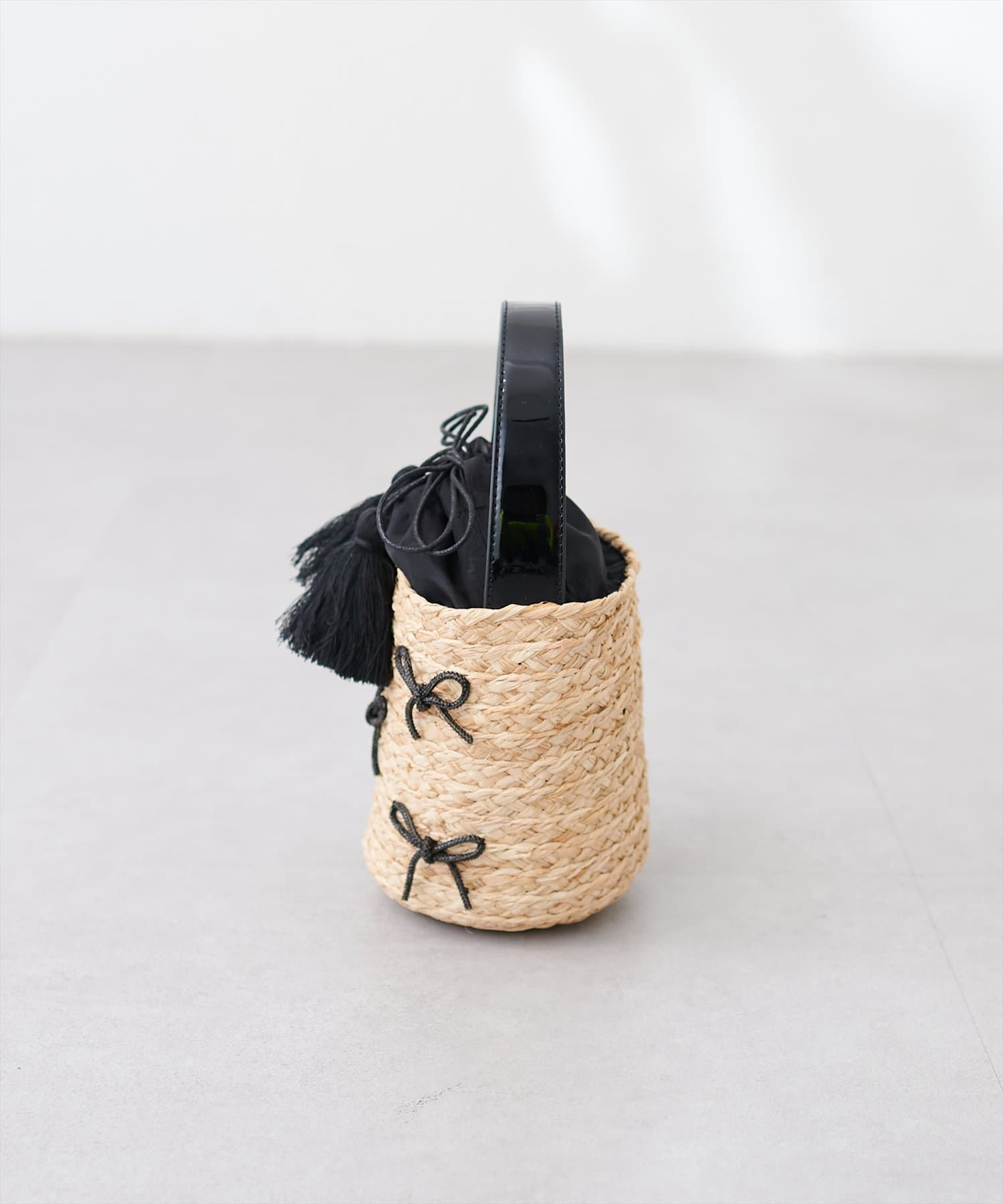 【パルクロ限定】リボンチャームラフィアバッグ | natural couture(ナチュラルクチュール)レディース | PAL CLOSET ...