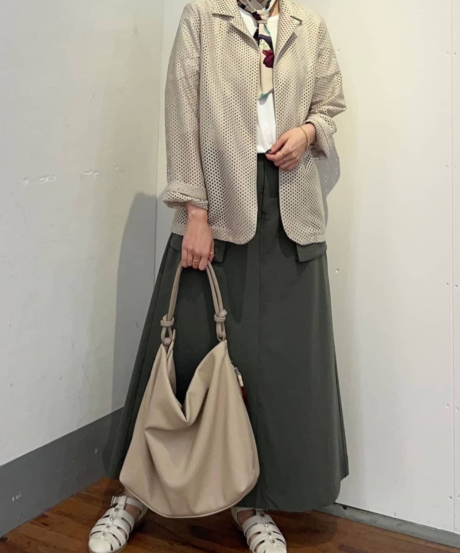 《500g未満/WEB限定カラーあり/A4サイズ対応》樹脂パーツワンハンドルバッグ | ear PAPILLONNER(イア パピヨネ ...