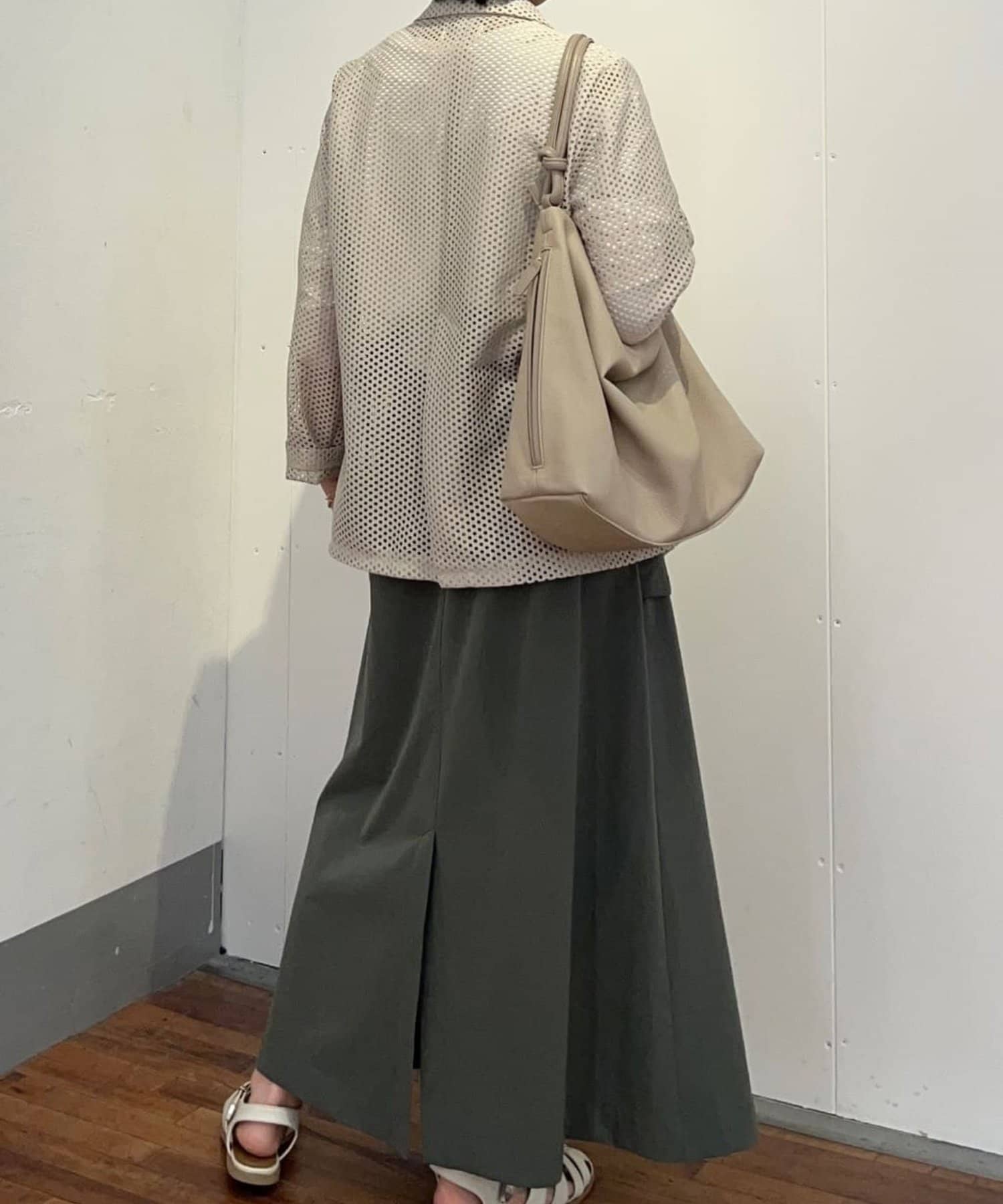 《500g未満/WEB限定カラーあり/A4サイズ対応》樹脂パーツワンハンドルバッグ | ear PAPILLONNER(イア パピヨネ ...