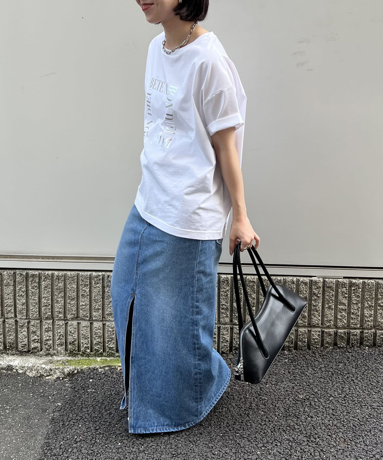 箔プリントロゴTシャツ | Jena espace merveilleux(ジェナ エスパスメルヴェイユ)レディース | PAL CLOSET ...