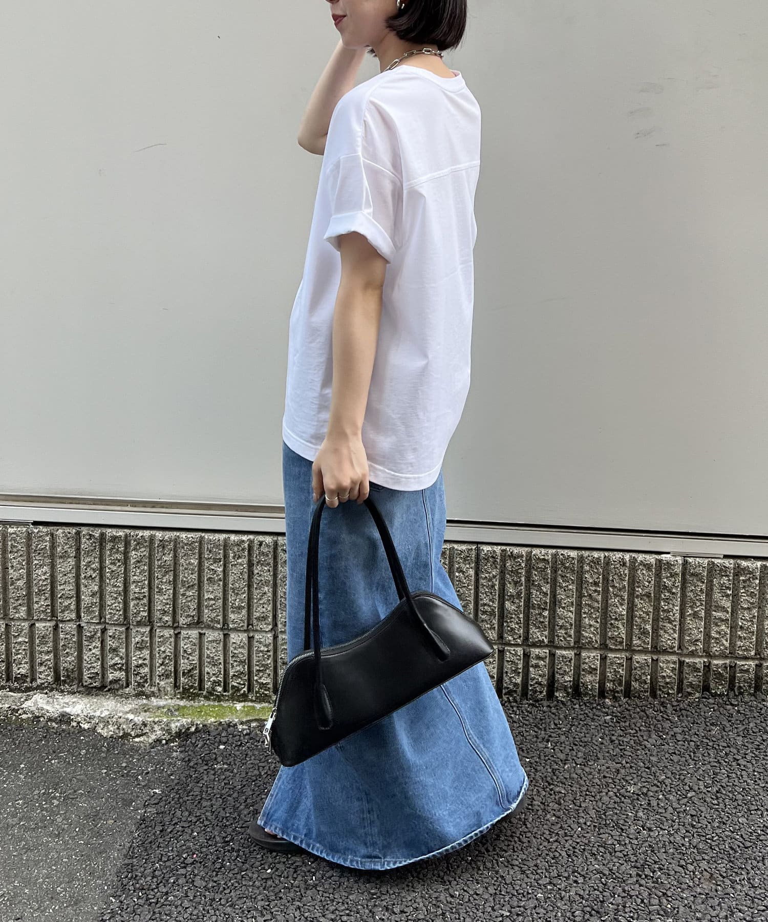 箔プリントロゴTシャツ | Jena espace merveilleux(ジェナ エスパスメルヴェイユ)レディース | PAL CLOSET ...