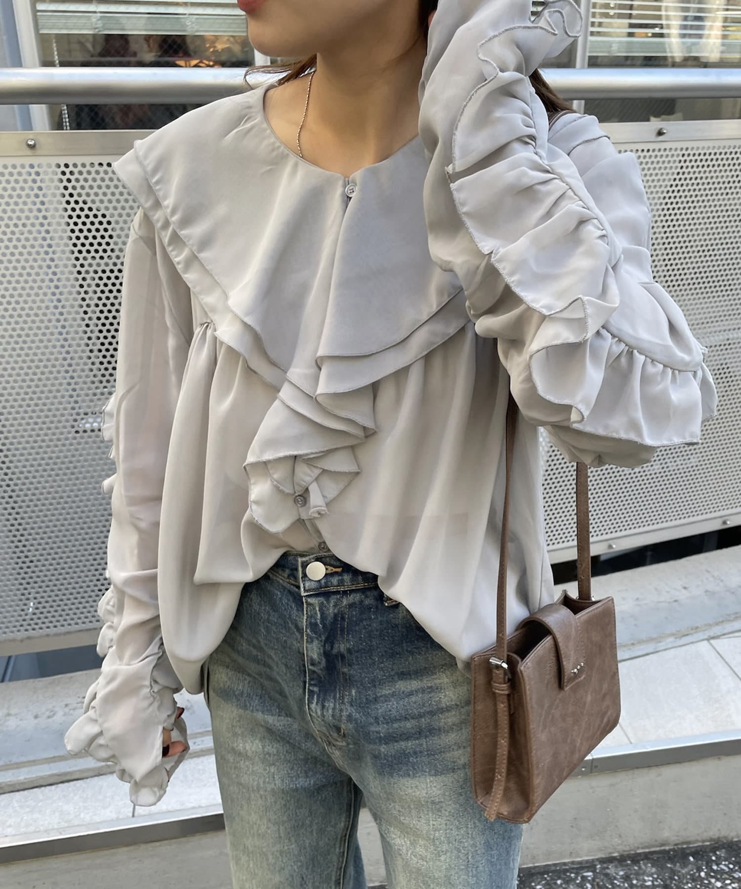 [mline]ラッフルブラウス | mystic(ミスティック)レディース | PAL CLOSET(パルクローゼット) - パルグループ公式 ...