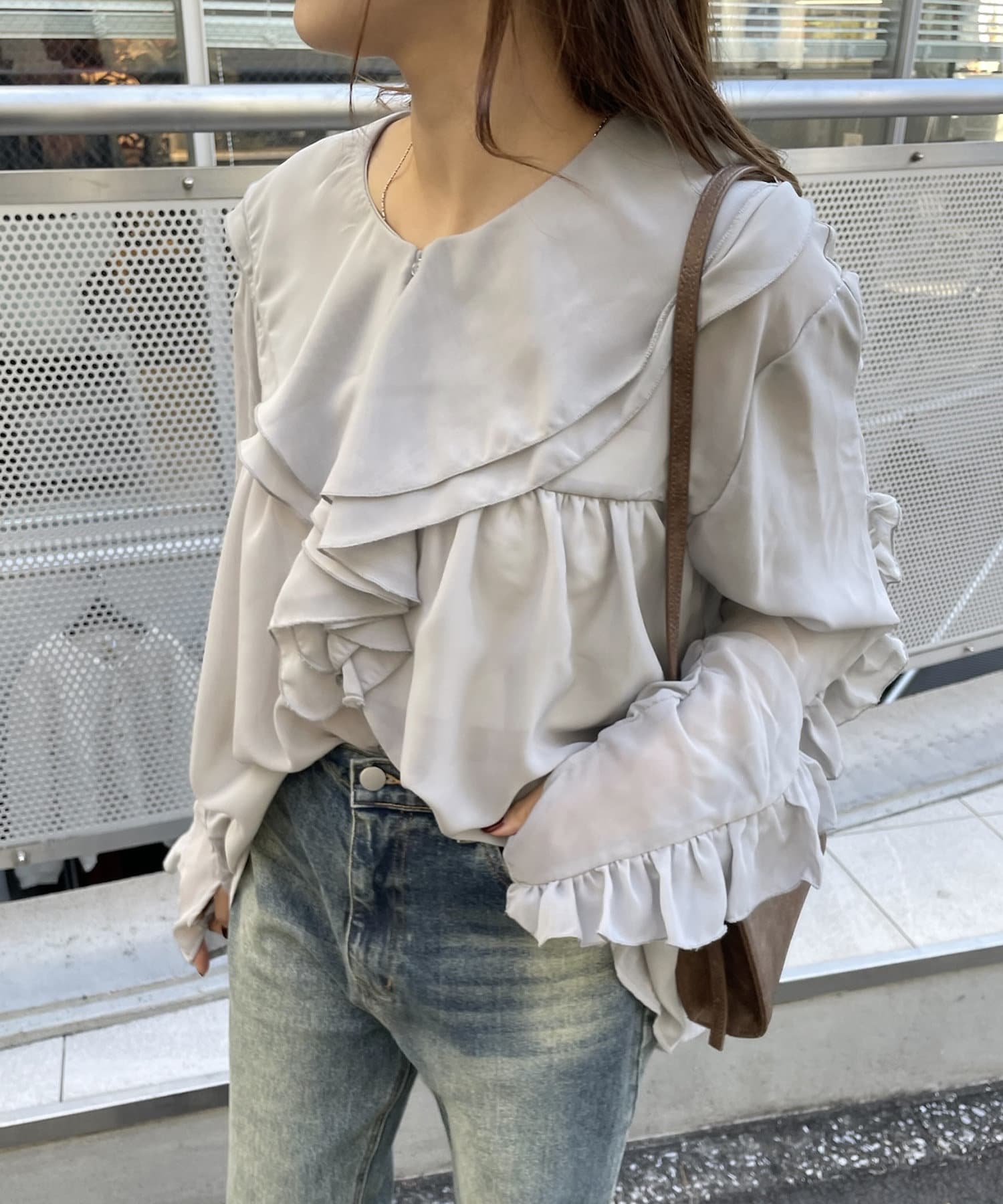 [mline]ラッフルブラウス | mystic(ミスティック)レディース | PAL CLOSET(パルクローゼット) - パルグループ公式 ...