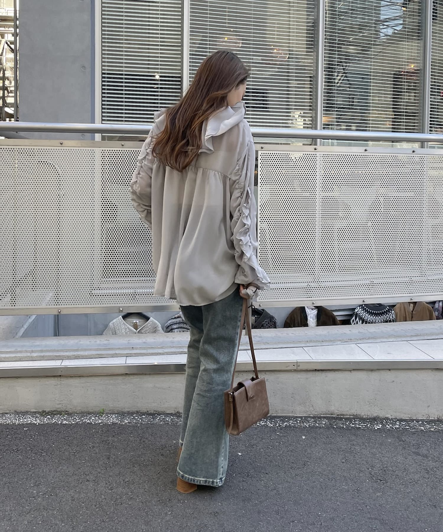 [mline]ラッフルブラウス | mystic(ミスティック)レディース | PAL CLOSET(パルクローゼット) - パルグループ公式 ...