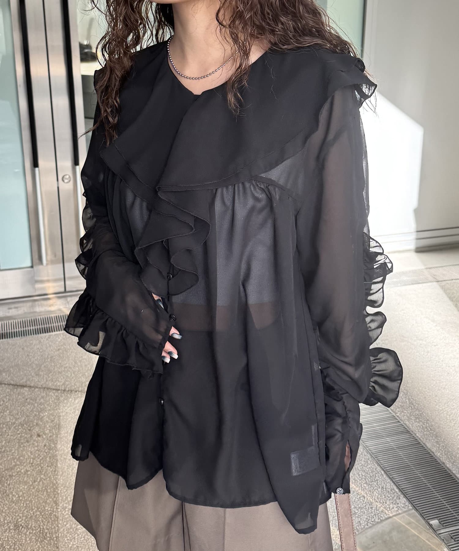 [mline]ラッフルブラウス | mystic(ミスティック)レディース | PAL CLOSET(パルクローゼット) - パルグループ公式 ...