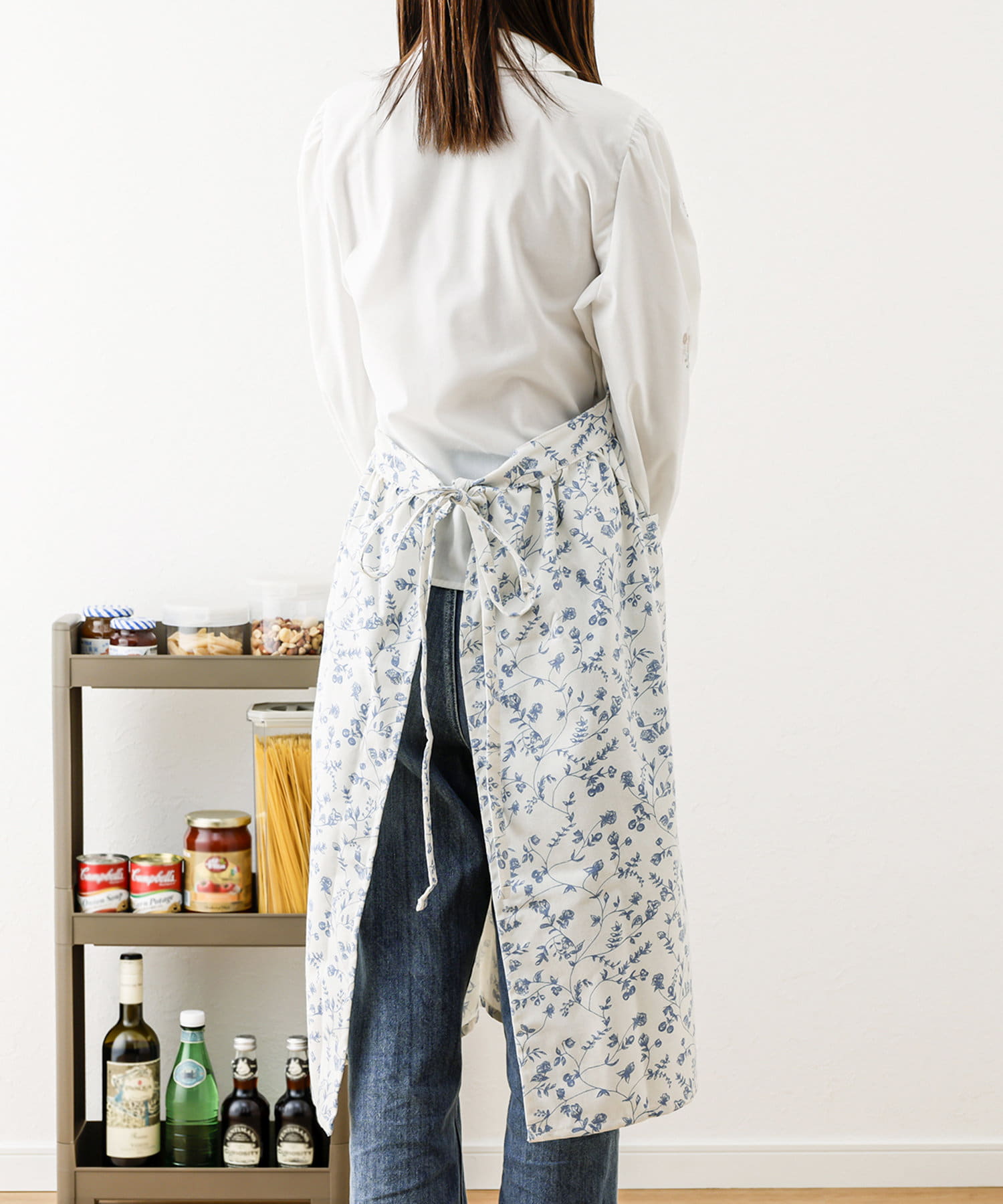 花柄エプロン／KITINTO | 3COINS(スリーコインズ)ライフスタイル | PAL CLOSET(パルクローゼット) - パルグループ公式ファッション通販サイト