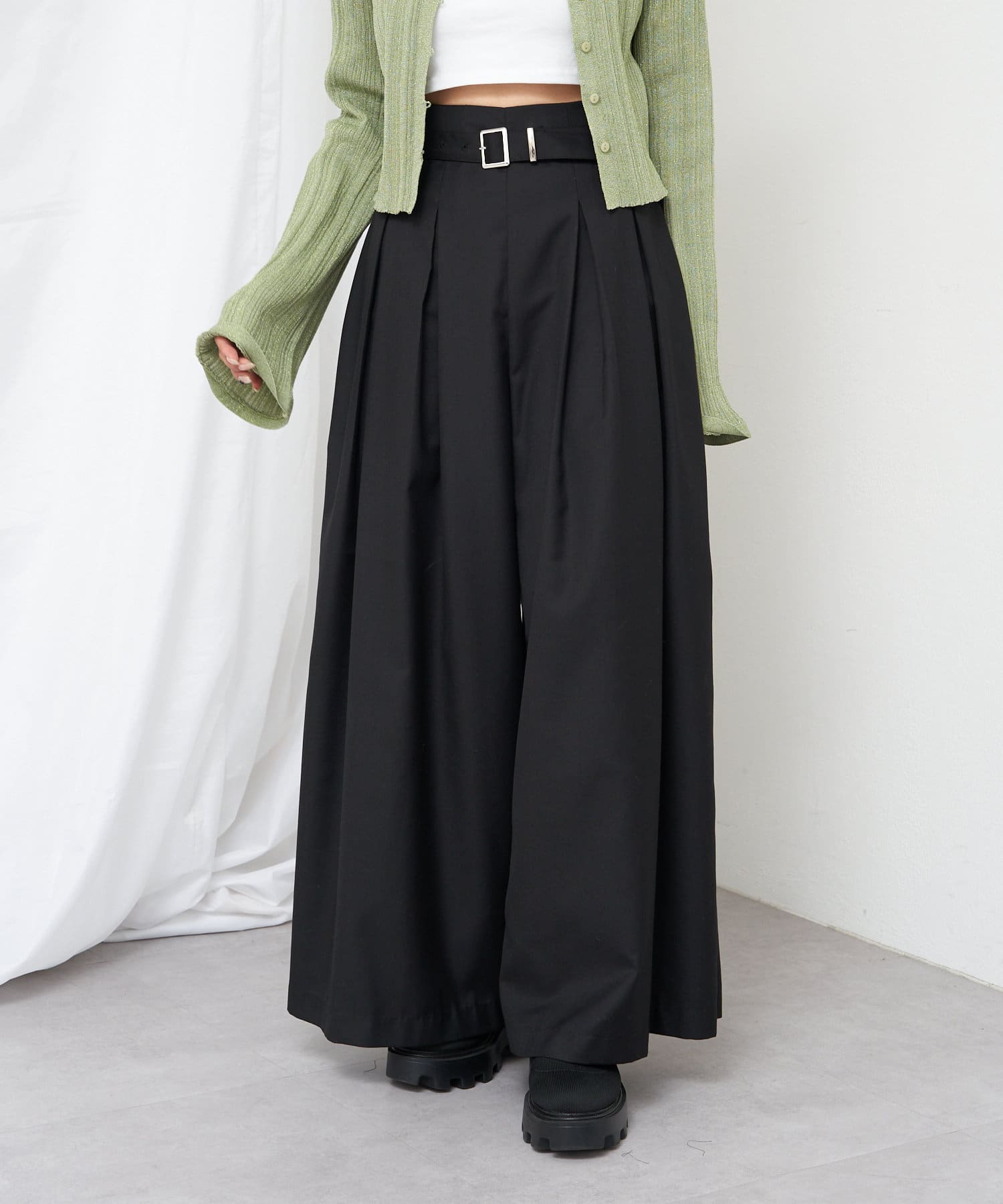 【RAY CASSIN】ベルト付きワイドタックスラックスパンツ | OUTLET(アウトレット)レディース | PAL CLOSET(パル ...